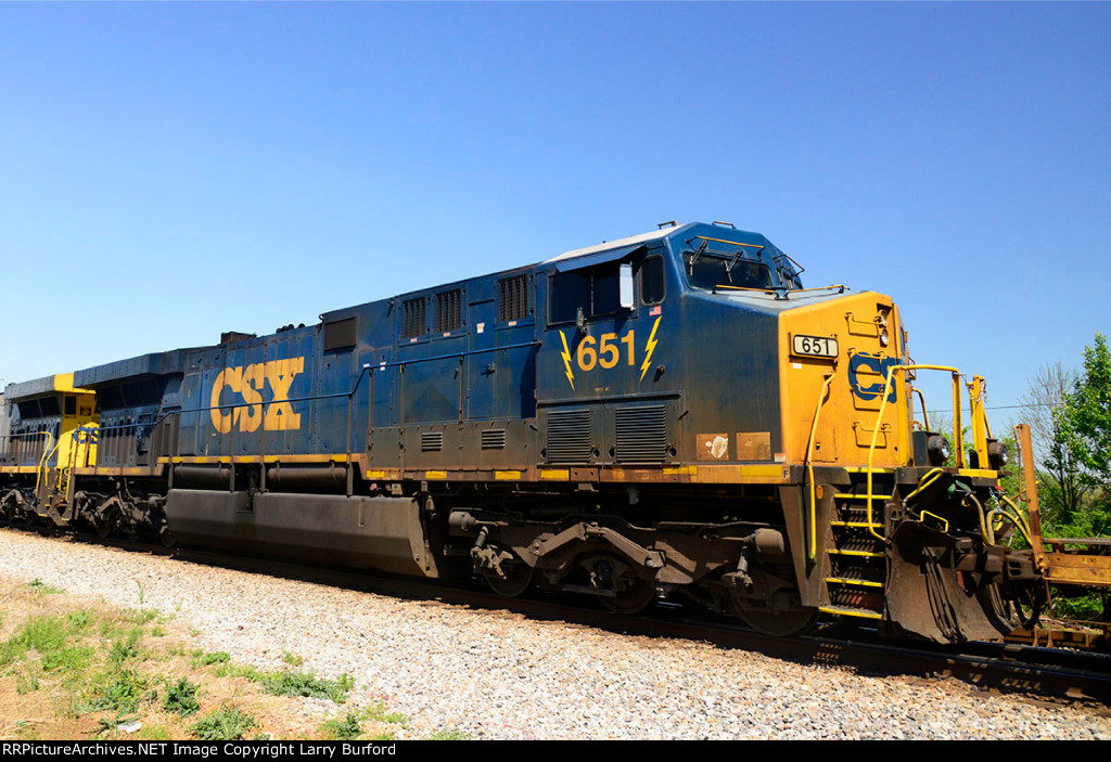 CSX 651